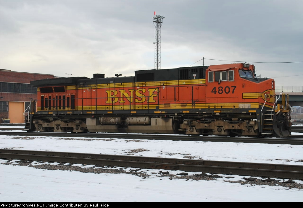BNSF 4807
